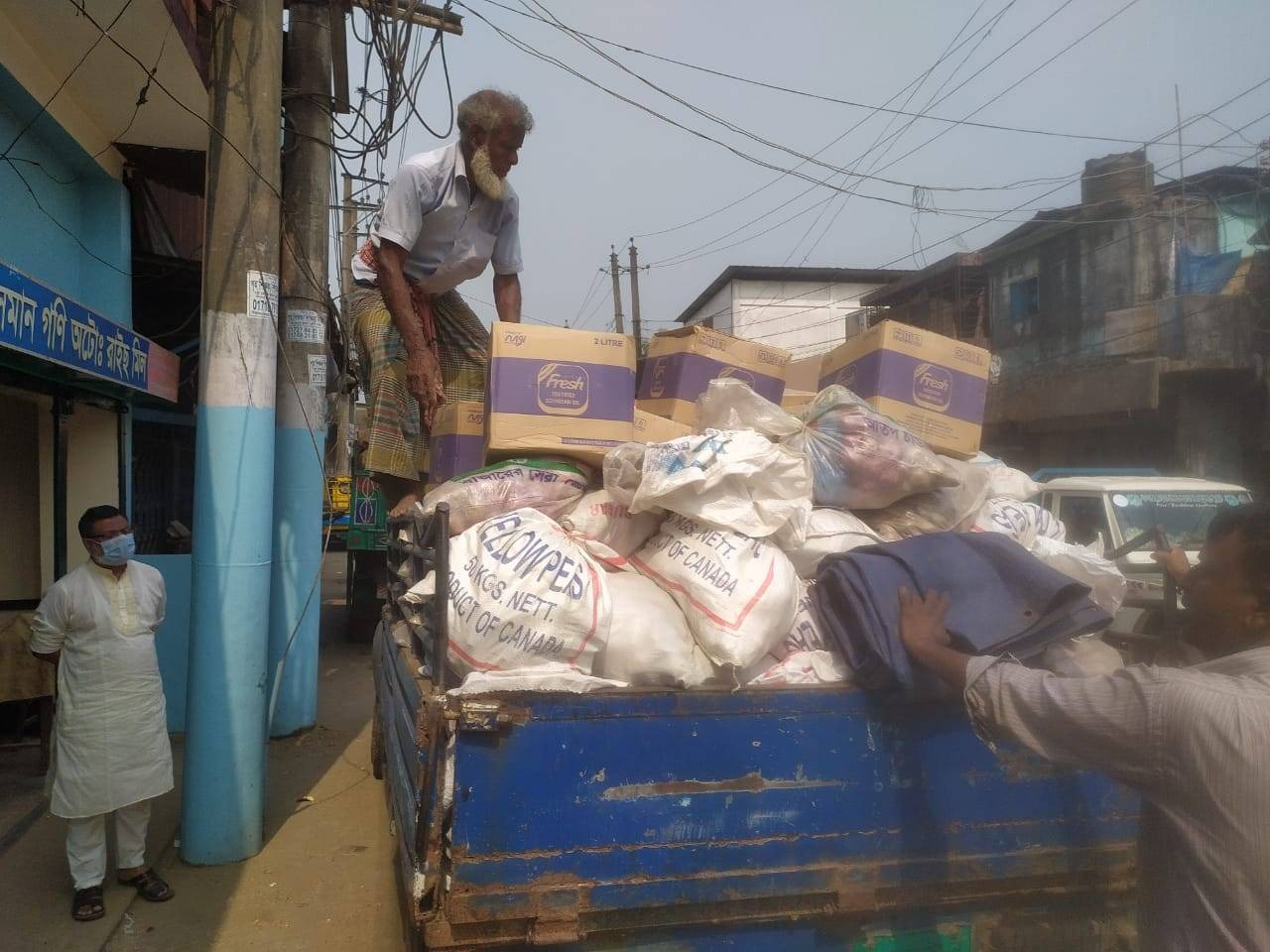 Food Parcels - Sher Khan Foundation